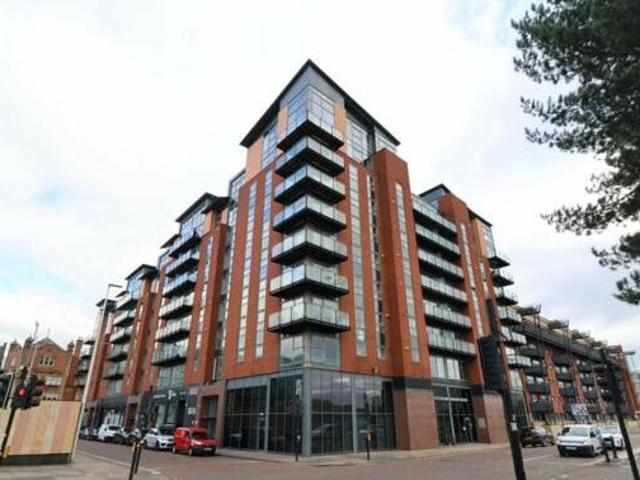 Dunlop Street, Glasgow, 2 Bedroom Flat