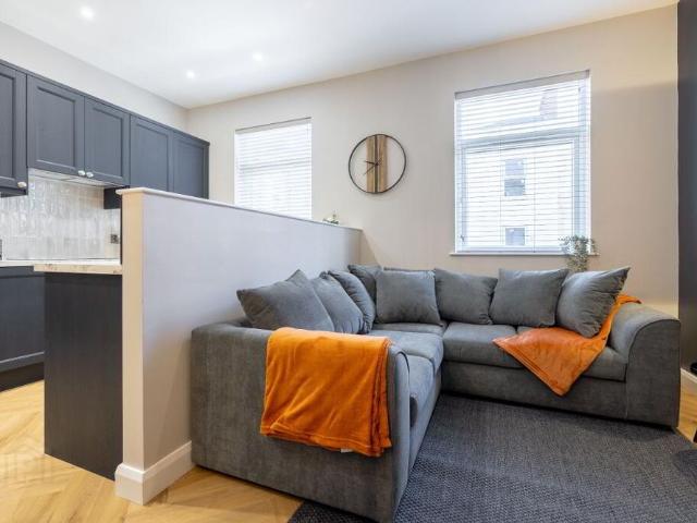 Dunluce Avenue, Belfast, BT9 7AY