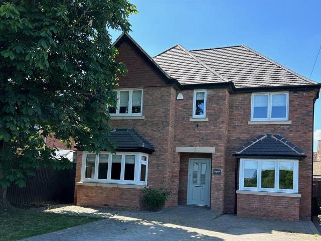Dunmore Hay Lane, Lichfield WS13 4 bed detached house to rent £2,900 pcm £669 pw