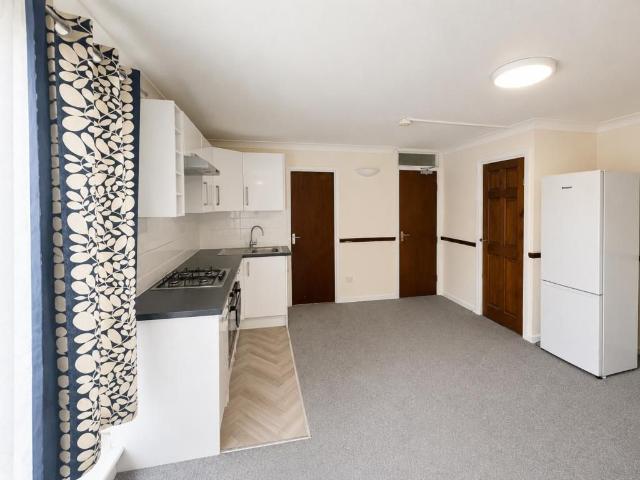 Dunmow Close, Feltham TW13, 3 bed flat to rent, £1,800 pcm | PrimeLocation