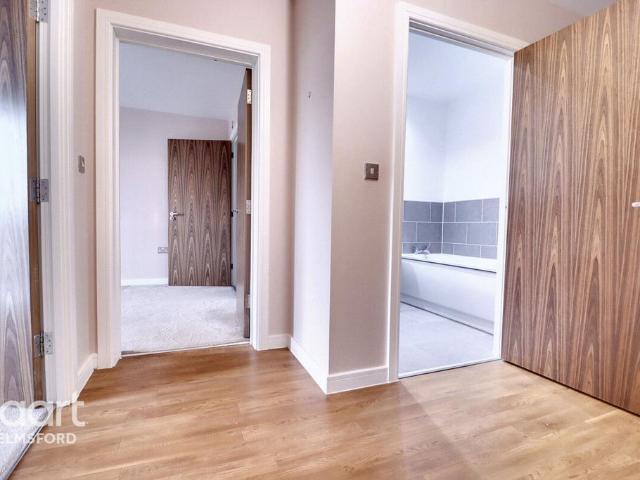 Dunn Side, Chelmsford 2 bed flat to rent £1,700 pcm £392 pw