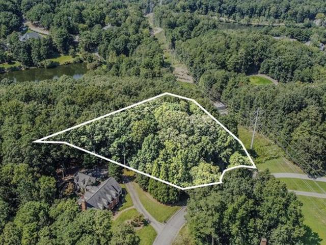 Dunraven Pl, Sandy Springs, GA 30328