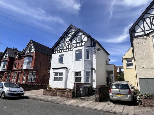 Dunraven Road, Wirral, CH48 2 bed flat to rent £1,000 pcm £231 pw