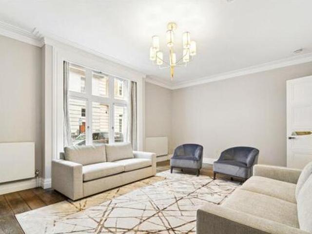 Dunraven Street, London, 3 Bedroom Apartment