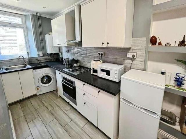 Dunraven Street, Tonypandy, CF40