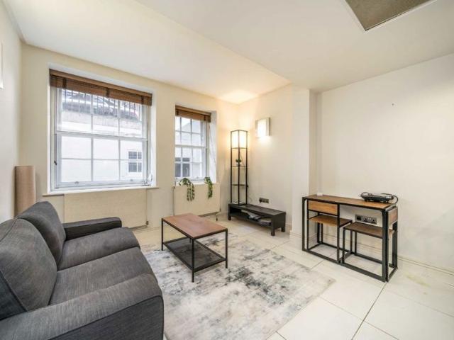 Dunraven Street, W1K, London
