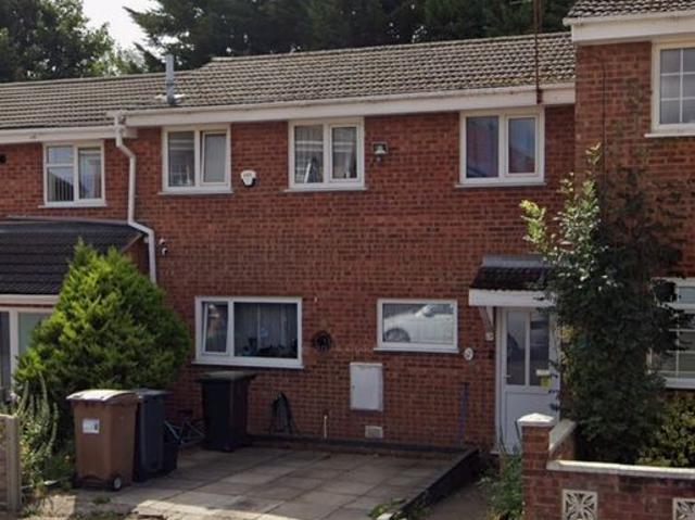 Dunsmore Avenue, Luton LU1, 3 bed semi detached house to rent, £1,900 pcm | PrimeLocation