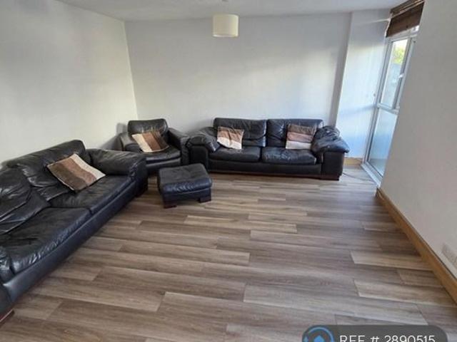 Dunston Road, London, SW11 3 bed terraced house to rent £3,300 pcm £762 pw