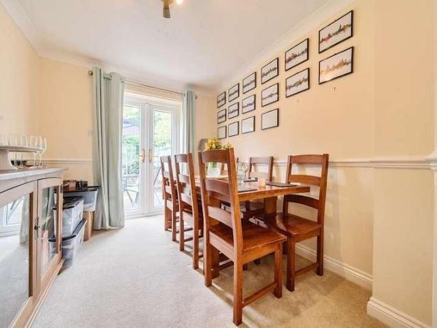 Dunstan Park, Thatcham, RG18