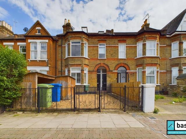 Dunstans Road, London SE22, 4 bed flat to rent, £3,500 pcm | PrimeLocation