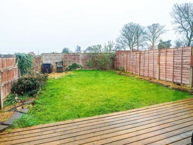 Dunster Close, Platt Bridge WN2 5 bed semi detached house to rent £6,283 pcm £1,450 pw