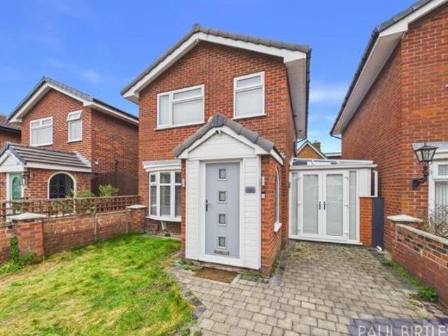 Dunster Drive, Flixton, 2 Bedroom Detached