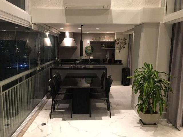 DUO MORUMBI LAZER DE CLUBE, NOVO, FINAMENTE DECORADO, AMPLA VARANDA GOURMET