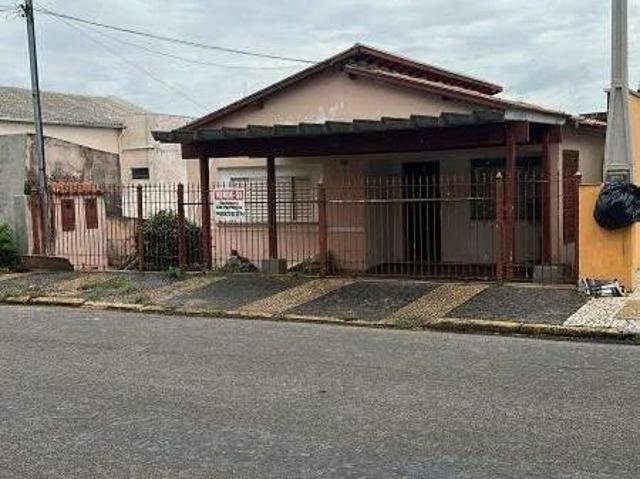 Duas Casas no mesmo terreno com 400 m² à venda no Centro de Americana