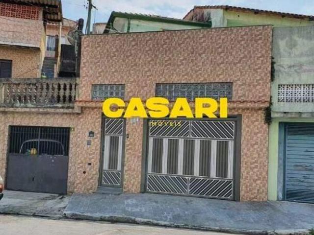 Duas Casas no Mesmo Terreno à Venda com 3 Dormitórios – 181 m² – Planalto