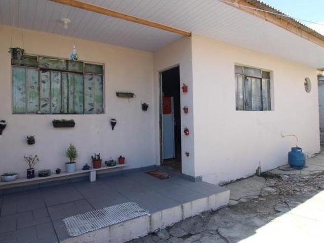 Casa com 360m² 4 quartos, à venda, no bairro Quississana em São José dos Pinhais