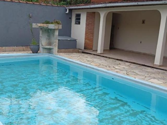 Duas casas a venda em Jardim São Lourenço