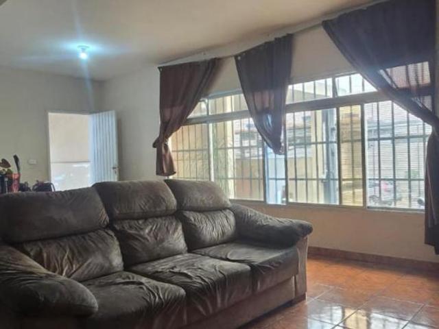Duas Casas à Venda no Parque Pinheiros – Taboão da Serra | Imóvel Escriturado