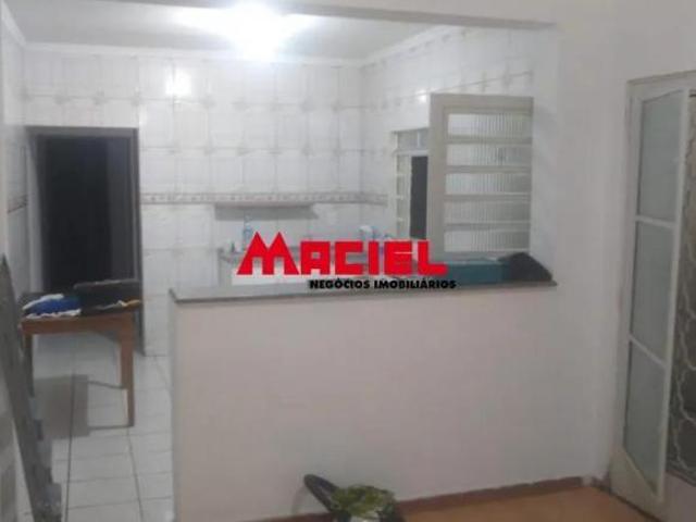 DUAS CASAS COM 2 DORMITÓRIOS CADA UMA PARA VENDA NO JARDIM IMPERIAL