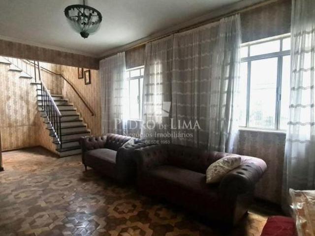 Duas casas com terreno de 500 m² na Vila Regente Feijó