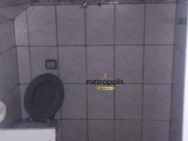 Duas casas com total de 4 dormitórios à venda, 140 m² por R$ 425.000 Parque João Ramalho Santo A
