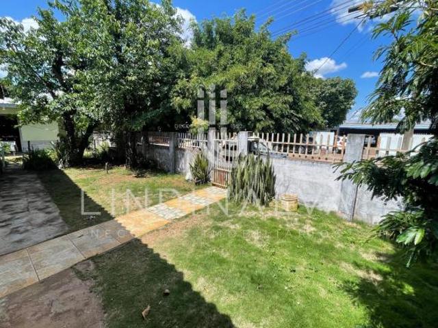 Duas Casas com Entradas Independentes Próximo ao Centro e Cataratas
