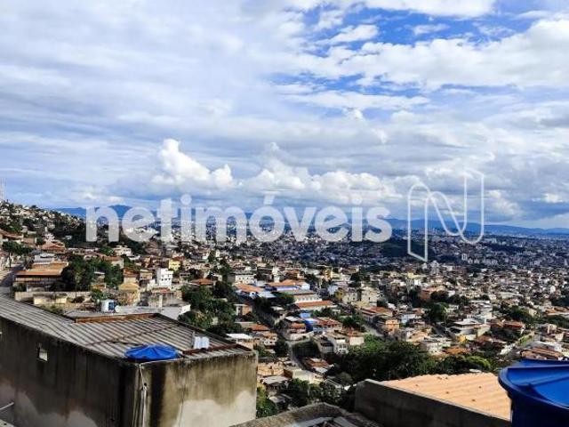 Duas casas e 01 loja 70m²  no mesmo lote à venda