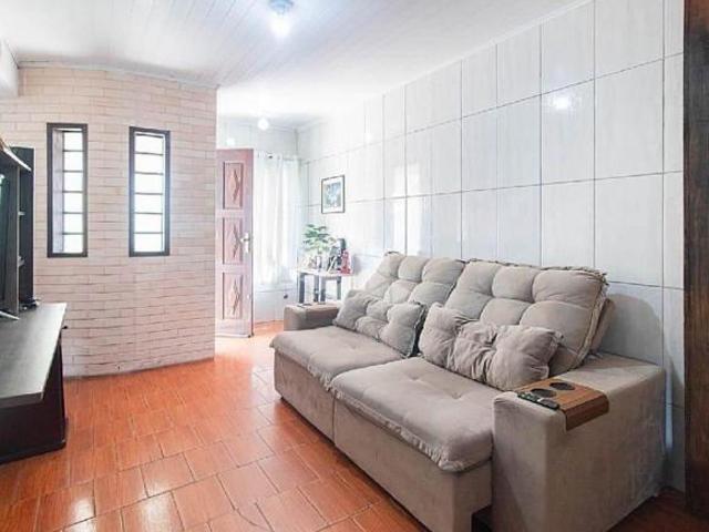 Duas casas em terreno com 337,54 m² na Vila Nova