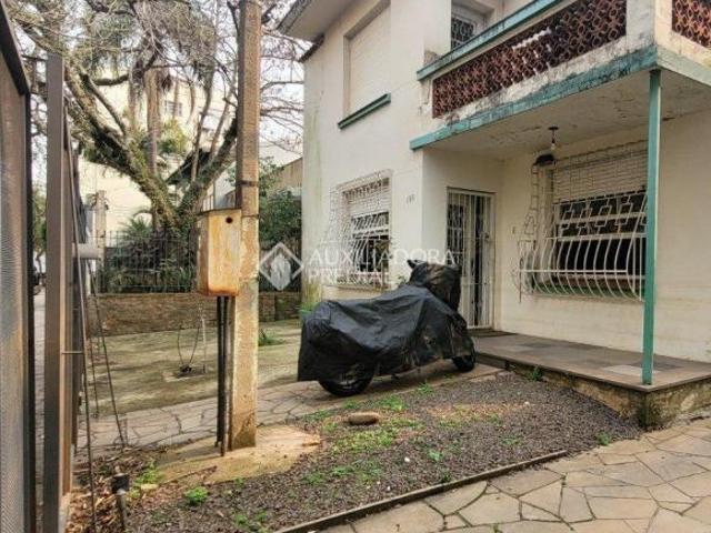 Duas casas em um terreno bairro Menino Deus Porto Alegre RS