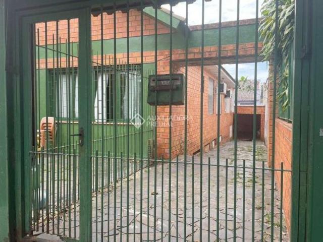 Duas casas em um terreno de 12x30
