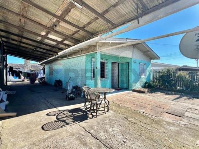 Duas casas pelo preço de uma no bairro Santa Luzia: Oportunidade Imperdível!
