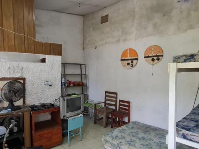 Duas kit Net e um quarto coz wc mais área coberta