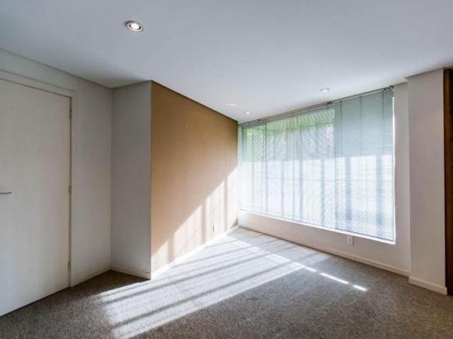 Duas Sala Comercial próximo ao Mae de Deus