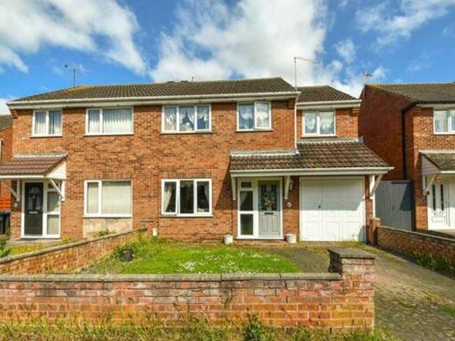 Dublin Croft, Great Sutton, 4 Bedroom Semi detached