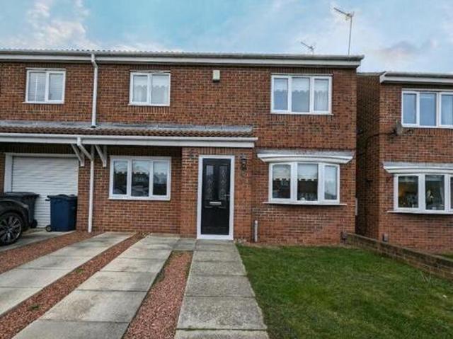 Duchess Crescent East, Jarrow, 4 Bedroom Semi detached
