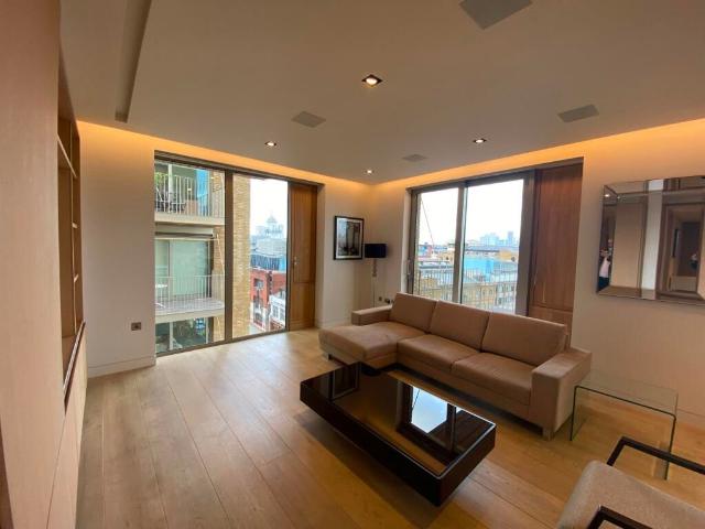 Duchess Walk, Chatsworth House, London SE1, 2 bed flat to rent, £4,950 pcm | PrimeLocation