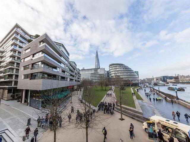 Duchess Walk, London SE1 1 bed flat to rent £3,200 pcm £738 pw