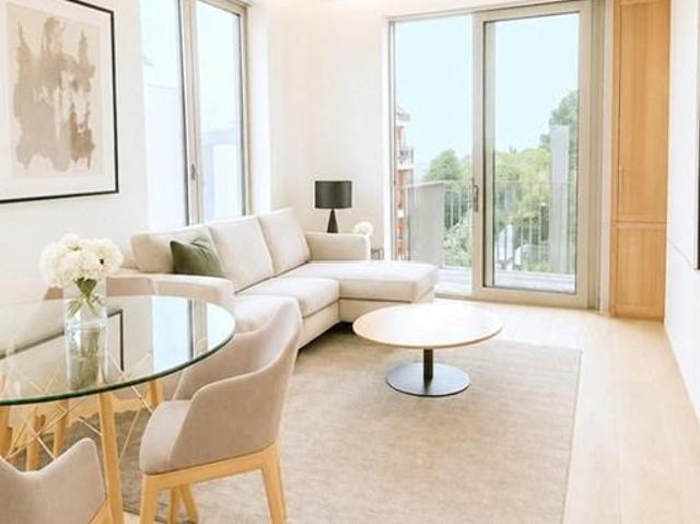 Duchess Walk, London, SE1 2 bed flat to rent £4,150 pcm £958 pw