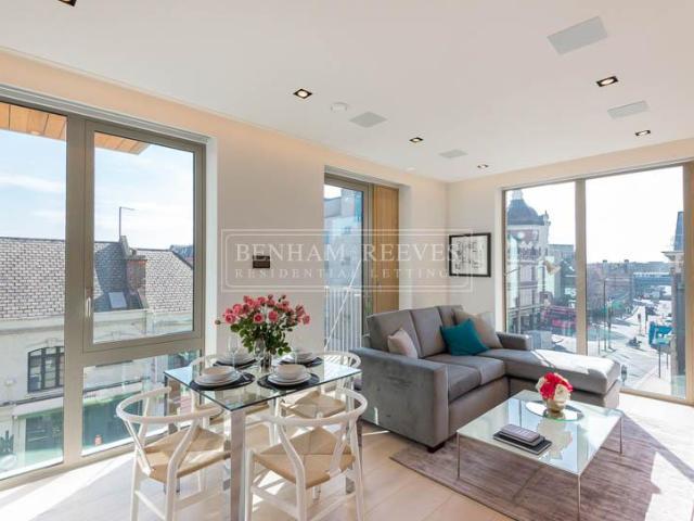 Duchess Walk, London SE1 2 bed flat to rent £4,350 pcm £1,004 pw