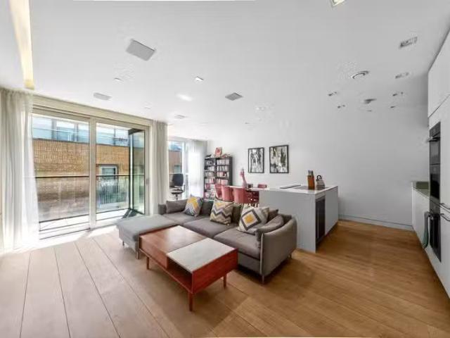 Duchess Walk, London, SE1 2SA