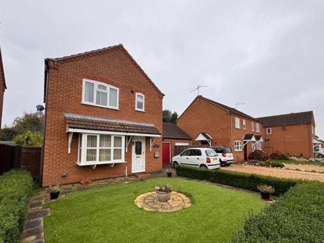 Duck Decoy Close, Dersingham, 3 Bedroom Detached