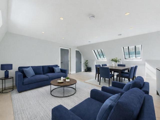 Duck Lane, Soho W1F 1 bed apartment to rent £2,999 pcm £692 pw