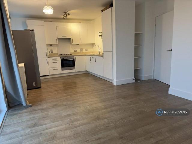 Duckett Street, London, E1 2 bed flat to rent £2,200 pcm £508 pw