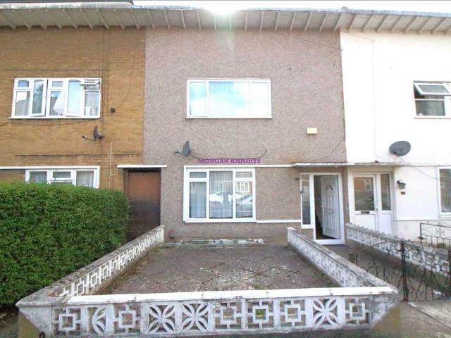 Duckett Street, Stepney Green E1, 4 bed terraced house to rent, £3,000 pcm | PrimeLocation