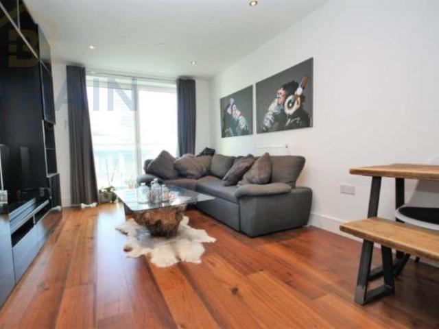Duckman Tower, Lincoln Plaza, London E14, 1 bed flat to rent, £3,250 pcm | PrimeLocation
