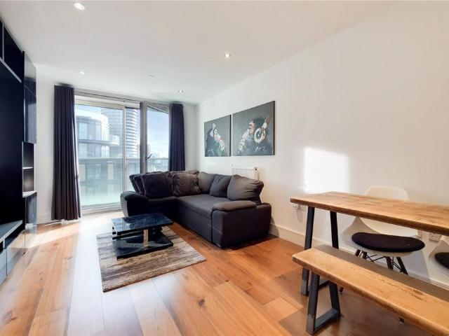Duckman Tower, 3 Lincoln Plaza, London 1 bed flat to rent £3,250 pcm £750 pw