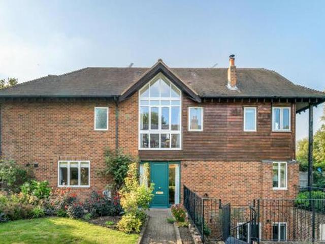 Ducks Walk, Twickenham, 5 Bedroom Detached