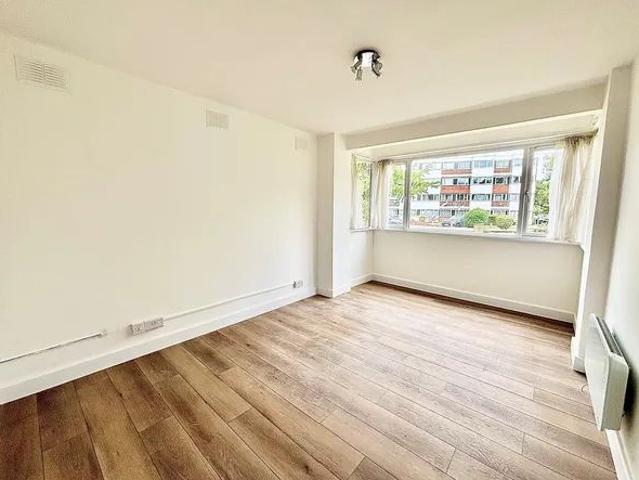 Dudley Court, Wanstead, E11, Property for rent