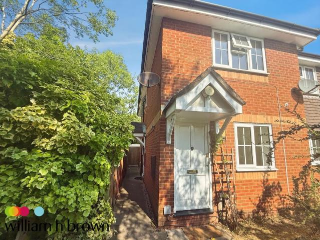 Dudley Close, Chafford Hundred, Grays RM16, 2 bed maisonette to rent, £1,600 pcm | PrimeLocation