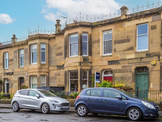 Dudley Gardens, Trinity, Edinburgh 4 bed terraced house to rent £3,250 pcm £750 pw
